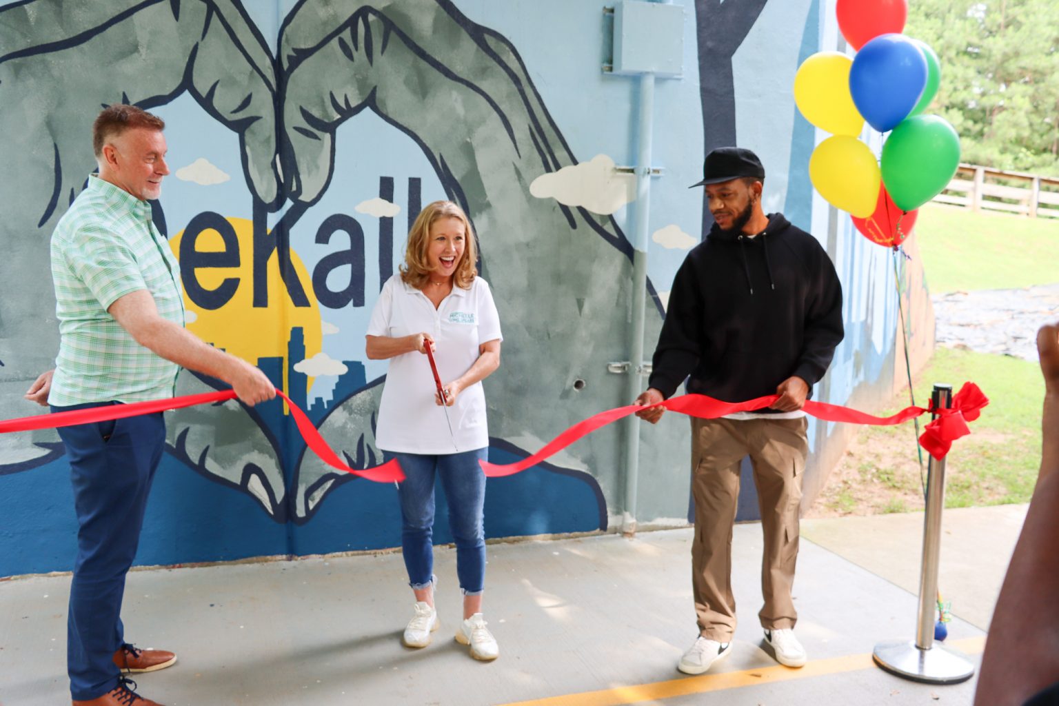 Mason Mill Park unveils its new mural